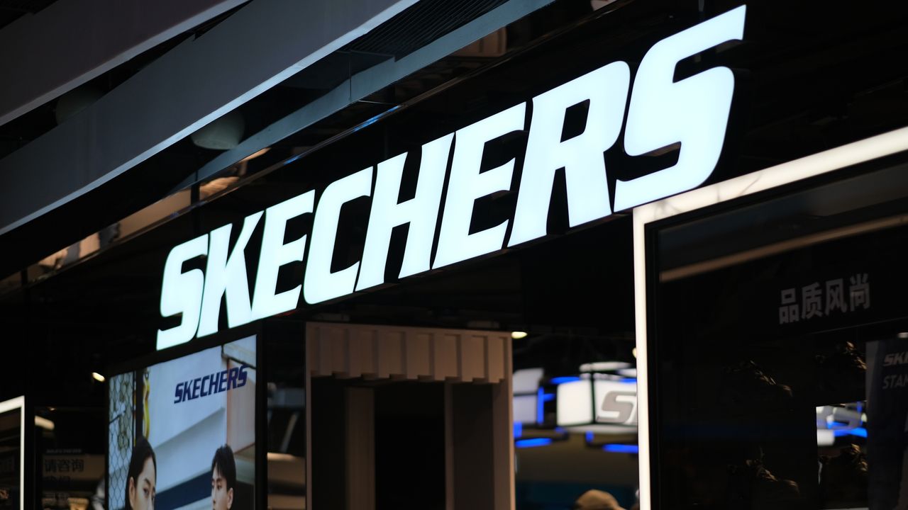 Skechers sues New York designer over scallop shoe design | Patents ...